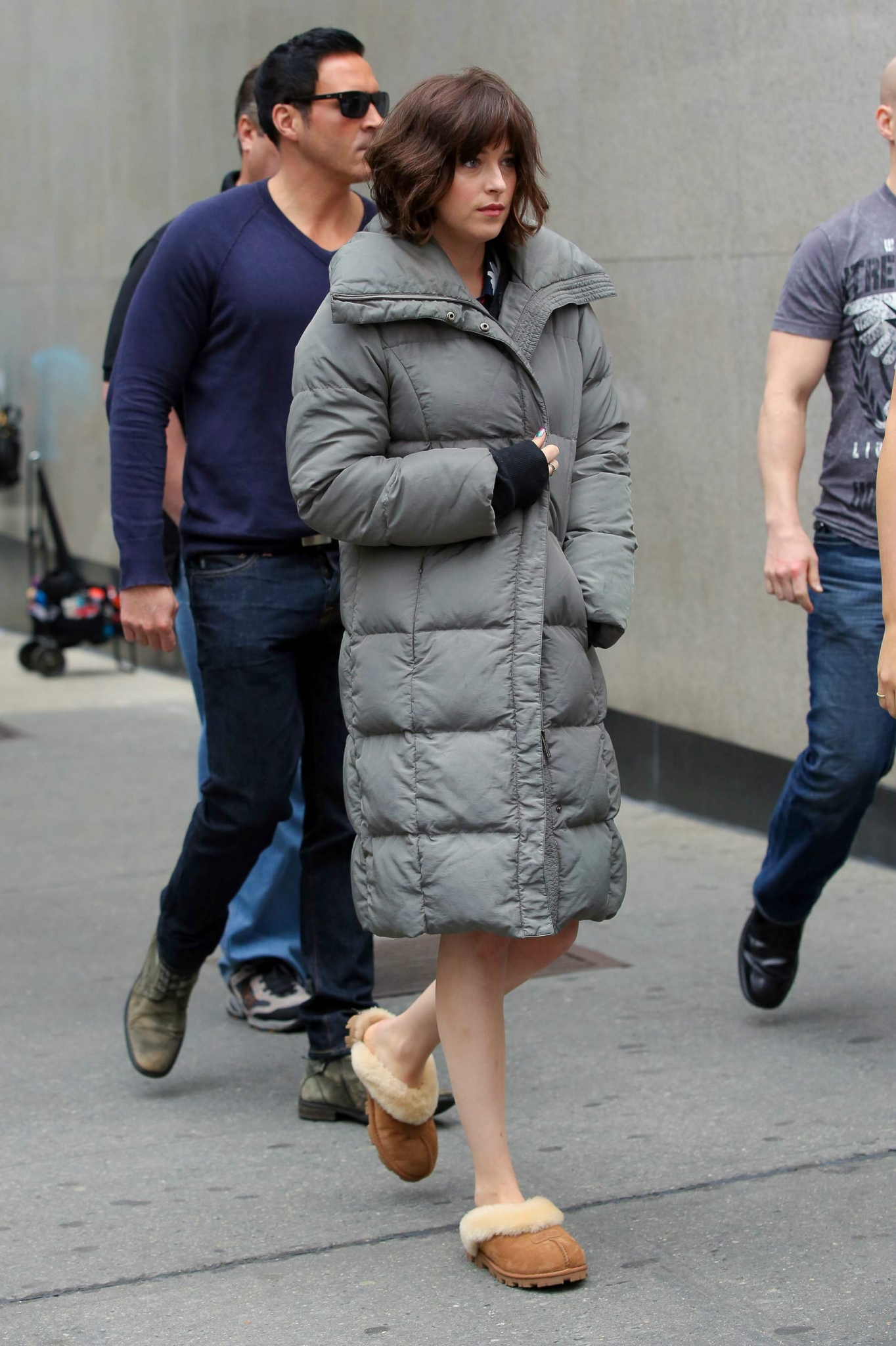 Filming - May 18, 2015 - 51 - Dakota Johnson Pictures