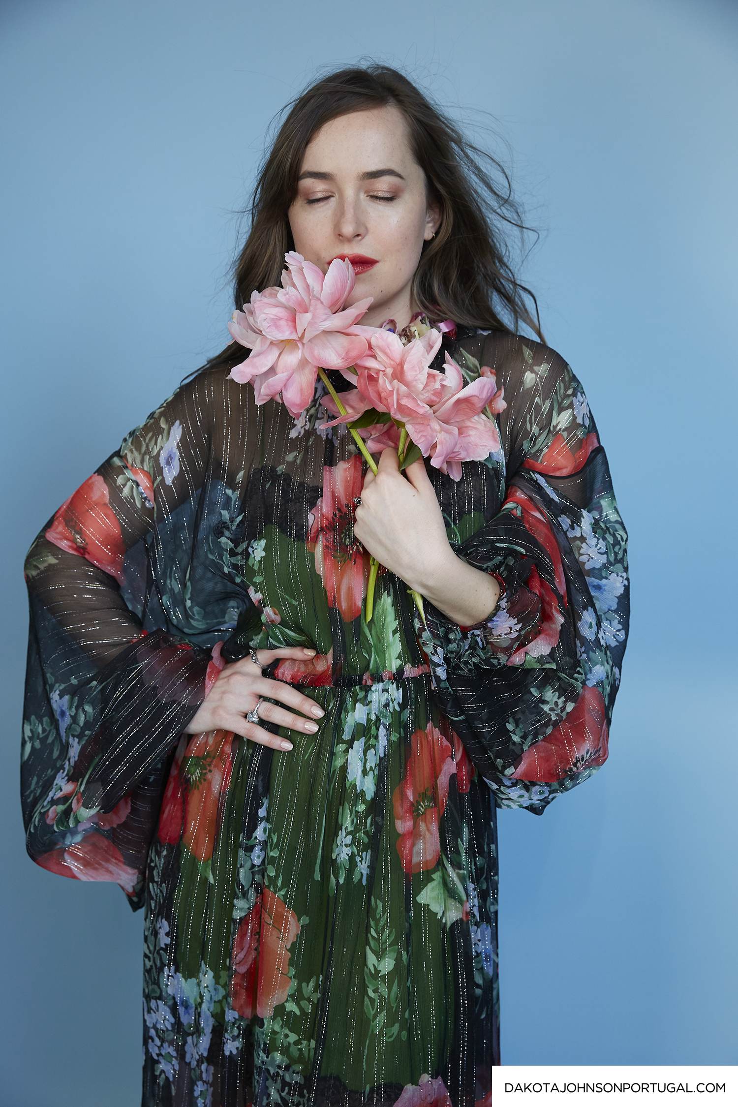 ELLE - Elle 2018-01 - Dakota Johnson Pictures